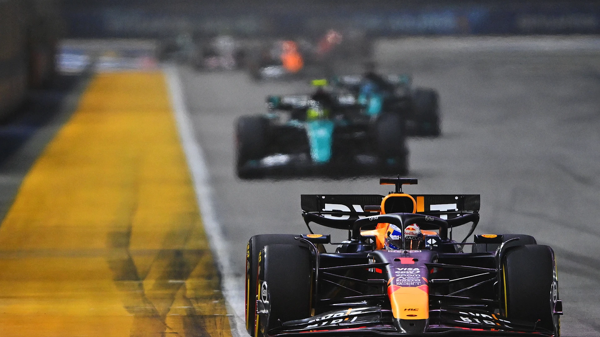 Formel 1 2024: Der Grand Prix von Katar im kostenlosen Livestream und TV - ServusTV On